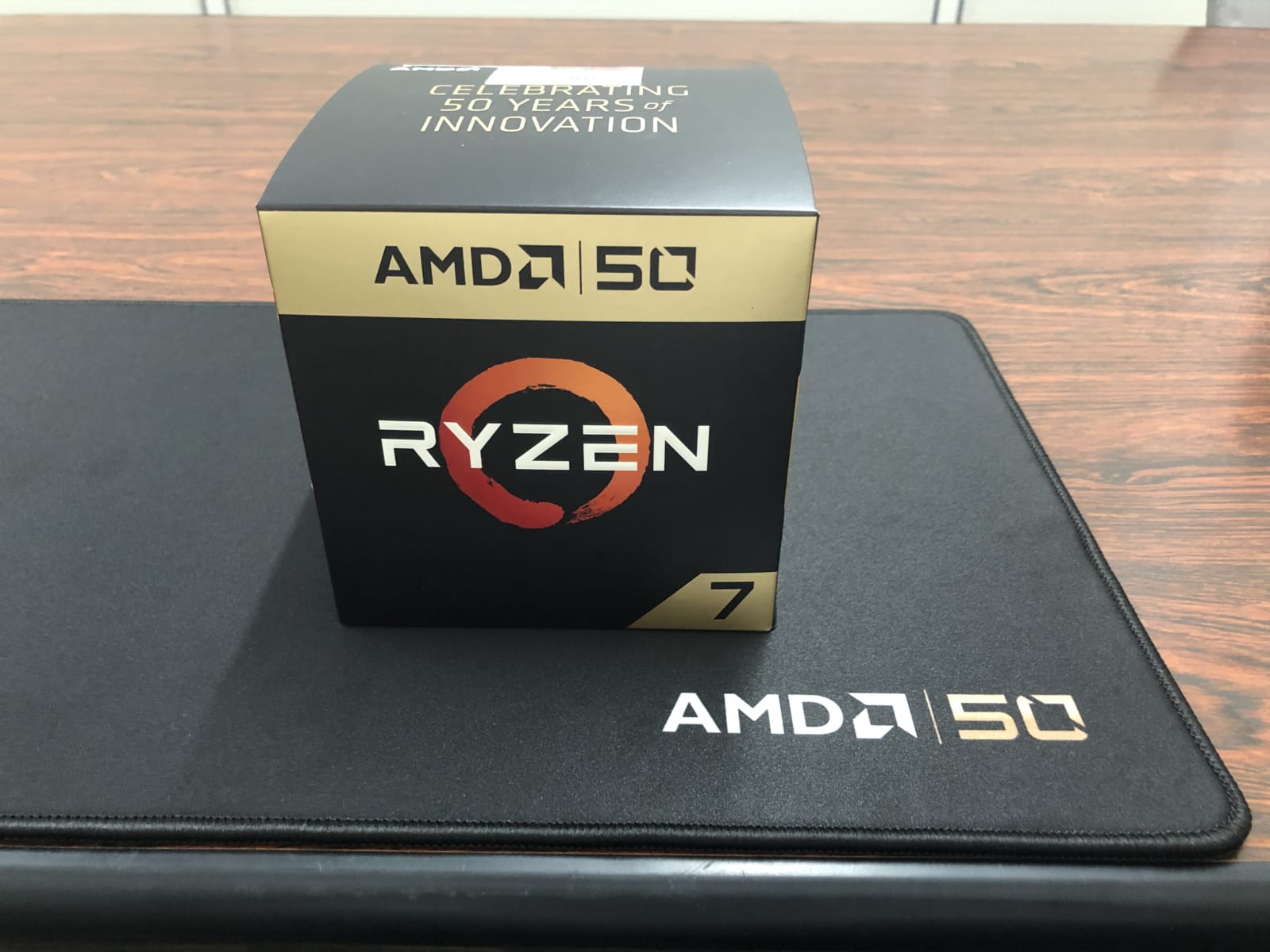 AMD 50 周年記念CPUやマウスパッドをTwitterでGet！パソコン工房NEXMAG 読者プレゼント第20弾！ | パソコン工房 NEXMAG