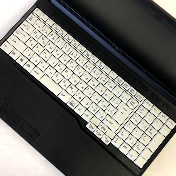 FUJITSU 〔中古〕 LIFEBOOK A746/R / インテル® Core™ i7 プロセッサー -6600U 2.6GHz / メモリー8GB / SSD 256GB ...