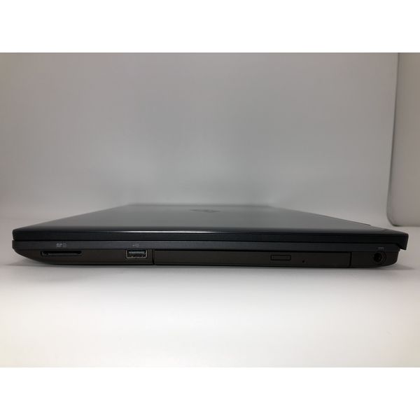 FUJITSU 〔中古〕LIFEBOOK NH56/D2 / Core i3 プロセッサー -8145U 2.1GHz / メモリー4GB ...